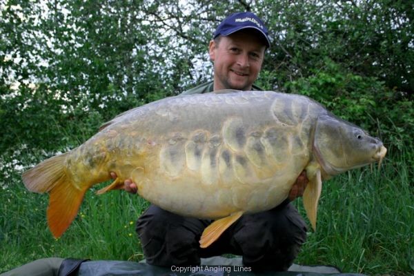 The most beautiful carp in Laroussi? - Angling Lines Blog 🎣
