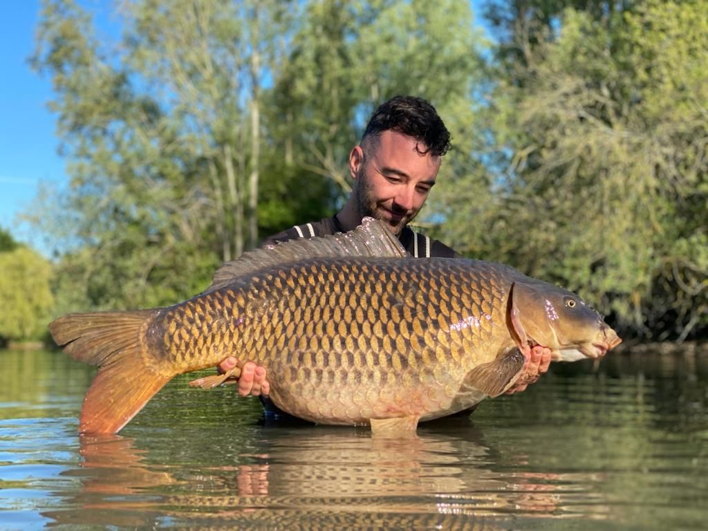 Carp Fishing in France at Deux Iles with Angling Lines