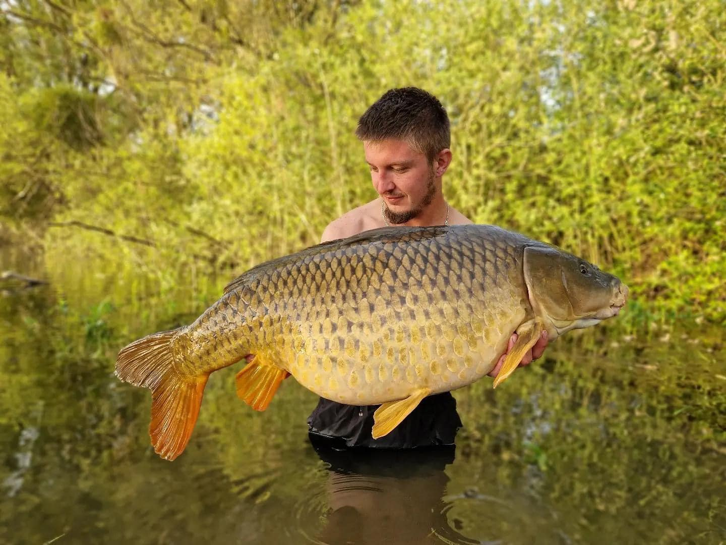 Big Carp Fishing France at Lassicourt with Angling Lines